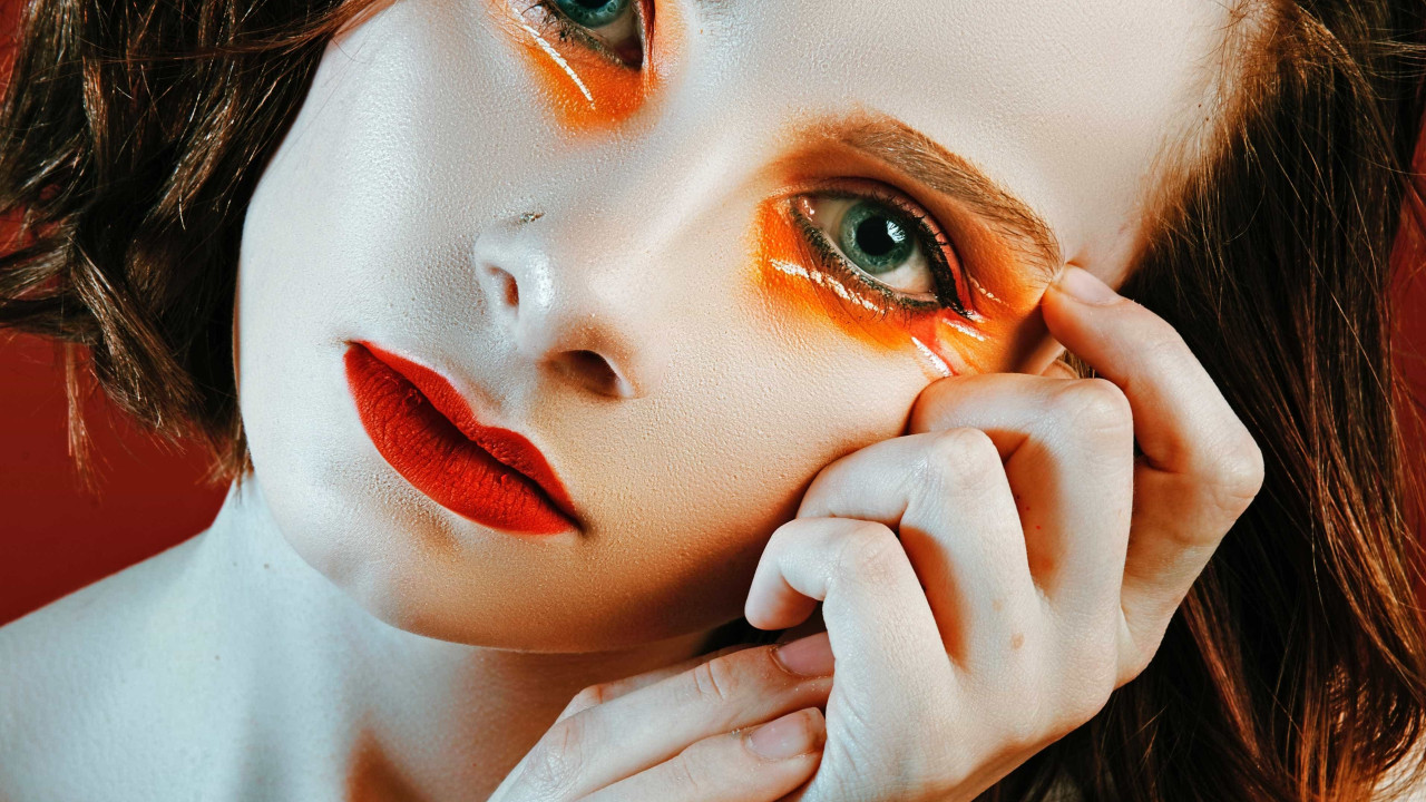 15 inspirações de sombra colorida para você ousar