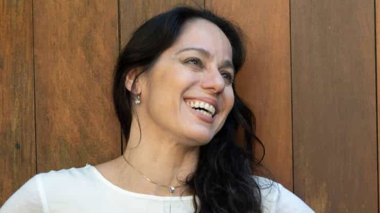 Claudia Mauro comemora 40 anos de carreira com retorno à Globo e ...
