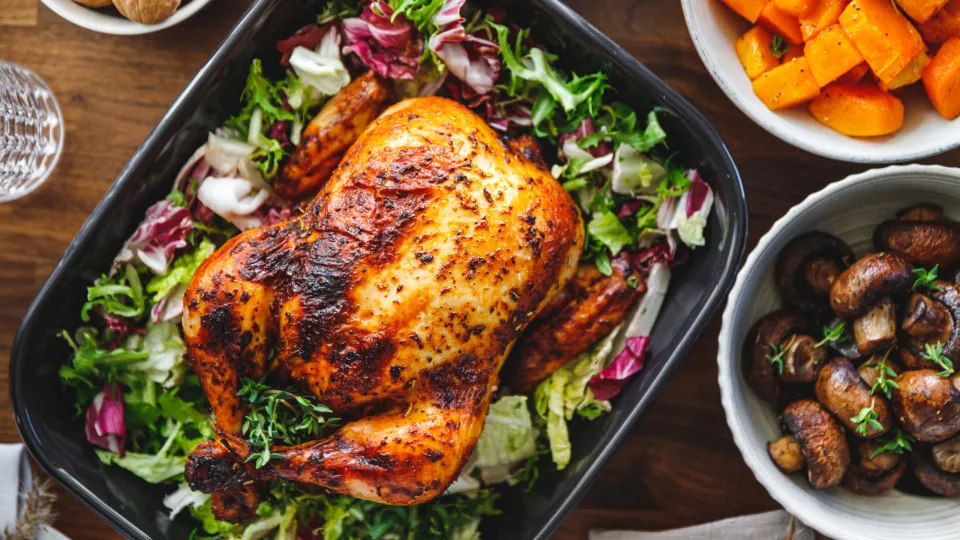 Jamie Oliver revela o 'segredo' para um frango assado perfeito ...